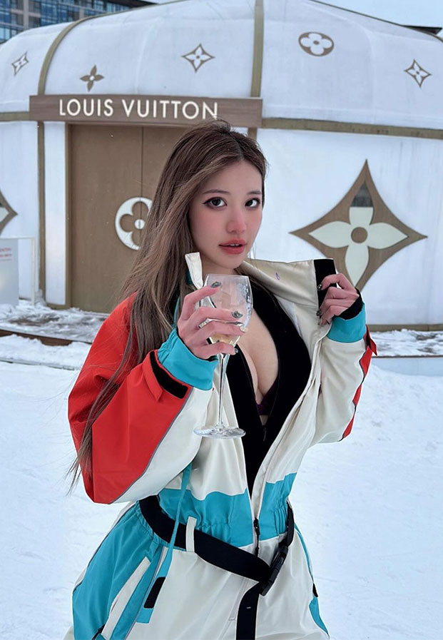 เปิดวาร์ป mspuiyi ผู้มีอิทธิพลทางโซเชียลมีเดีย Onlyfans งานดี ขวัญใจหนุ่มๆ