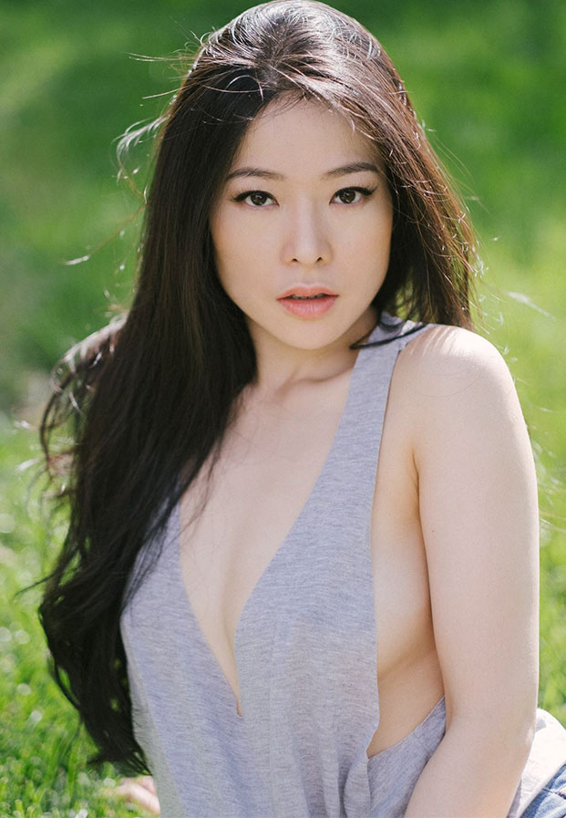 เปิดวาร์ป Naradar Lim นางแบบสาว สายเซ็กซี่สุดเอ็กซ์ 18+ งานดี น่าติดตามสุดๆ