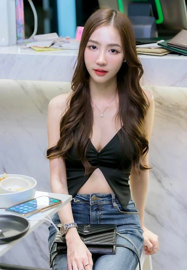 เปิดวาร์ป หยก ชลธิชา นางแบบ Onlyfans งานดี ตัวเล็ก น่ารัก ตรงสเปคชายไทย